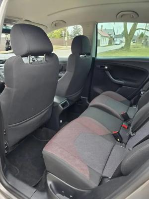 Pelēks SEAT Toledo 2004 Ventspils, ar dzinēja tilpumu 2.00 L un nobraukumu 229 tūkst. km par 1500 €, foto 18 vietnē AUTOMOTO.COM.LV