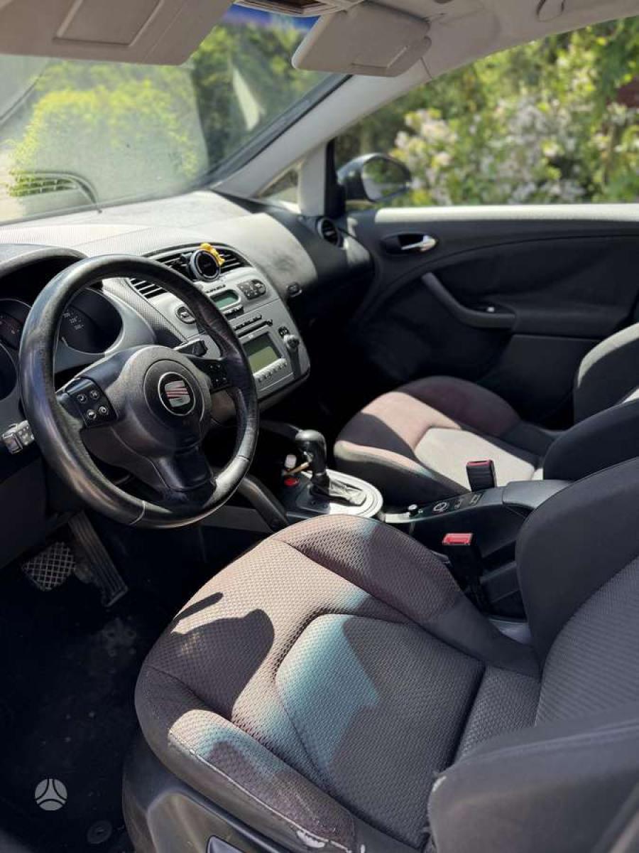 Pelēks SEAT Toledo 2005 Kauņa, ar dzinēja tilpumu 1.97 L un nobraukumu 278 tūkst. km par 999 €, foto 15 vietnē AUTOMOTO.COM.LV