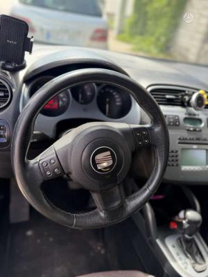 Pelēks SEAT Toledo 2005 Kauņa, ar dzinēja tilpumu 1.97 L un nobraukumu 278 tūkst. km par 999 €, foto 16 vietnē AUTOMOTO.COM.LV