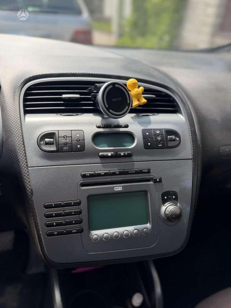 Pelēks SEAT Toledo 2005 Kauņa, ar dzinēja tilpumu 1.97 L un nobraukumu 278 tūkst. km par 999 €, foto 25 vietnē AUTOMOTO.COM.LV