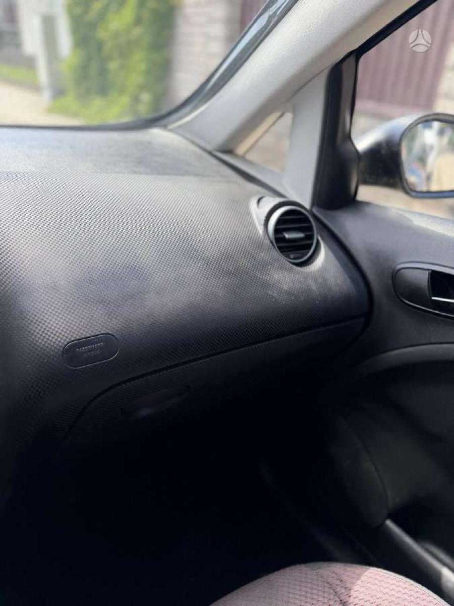 Pelēks SEAT Toledo 2005 Kauņa, ar dzinēja tilpumu 1.97 L un nobraukumu 278 tūkst. km par 999 €, foto 26 vietnē AUTOMOTO.COM.LV