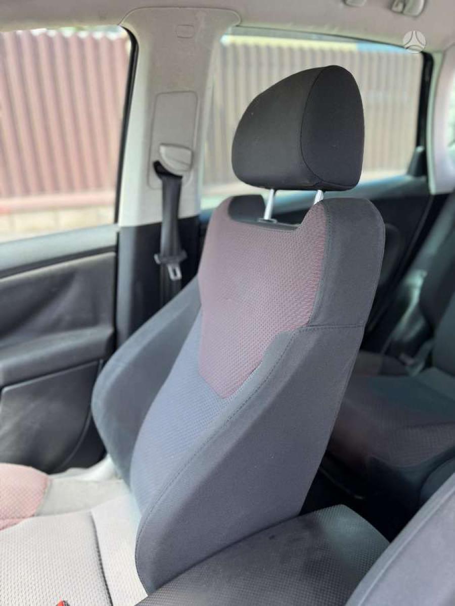 Pelēks SEAT Toledo 2005 Kauņa, ar dzinēja tilpumu 1.97 L un nobraukumu 278 tūkst. km par 999 €, foto 28 vietnē AUTOMOTO.COM.LV