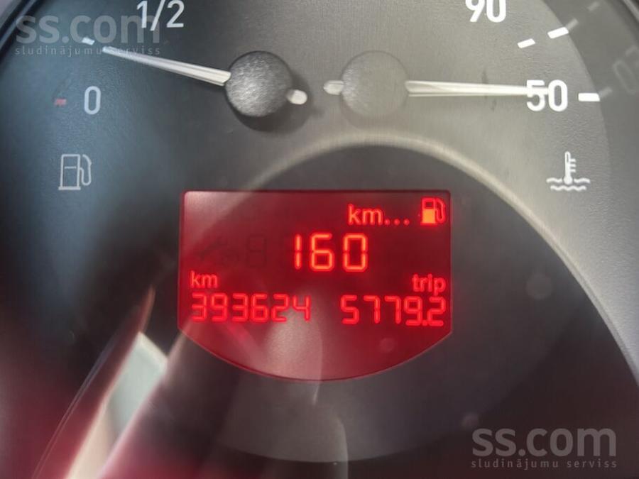 Pelēks SEAT Toledo 2005 Preiļi, ar dzinēja tilpumu 1.90 L un nobraukumu 394 tūkst. km par 1150 €, foto 10 vietnē AUTOMOTO.COM.LV