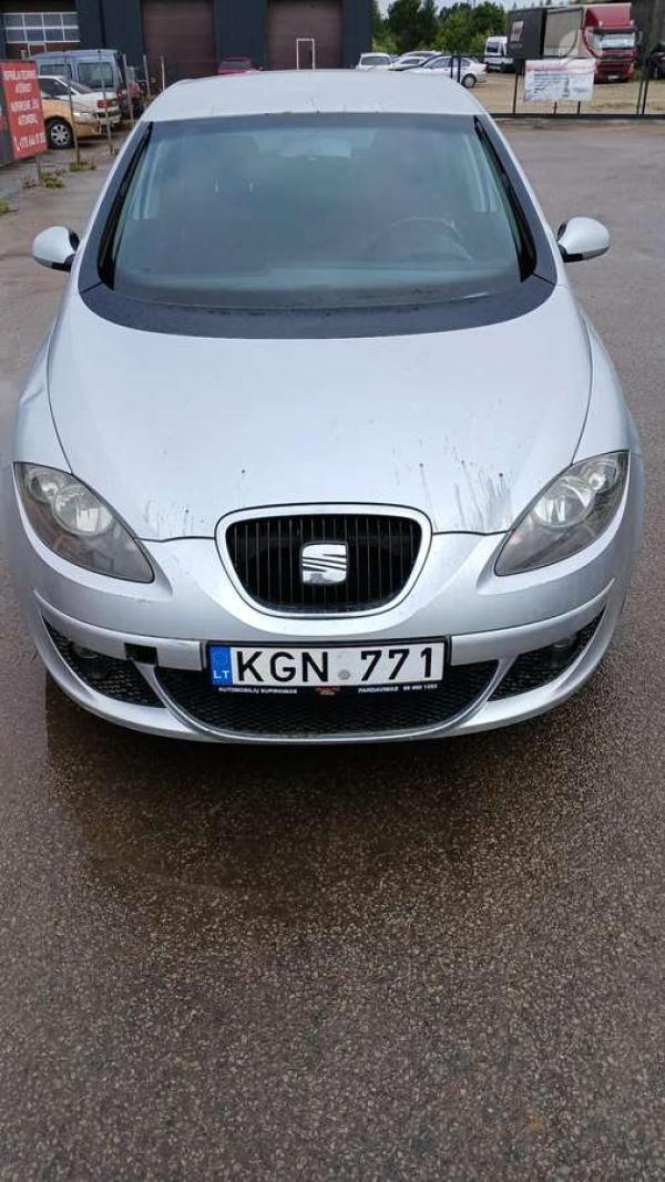 Pelēks SEAT Toledo 2005 Plungė, ar dzinēja tilpumu 2.00 L un nobraukumu 303 tūkst. km par 1350 €, foto 5 vietnē AUTOMOTO.COM.LV