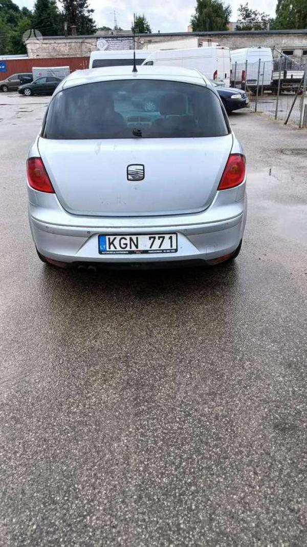 Pelēks SEAT Toledo 2005 Plungė, ar dzinēja tilpumu 2.00 L un nobraukumu 303 tūkst. km par 1350 €, foto 10 vietnē AUTOMOTO.COM.LV