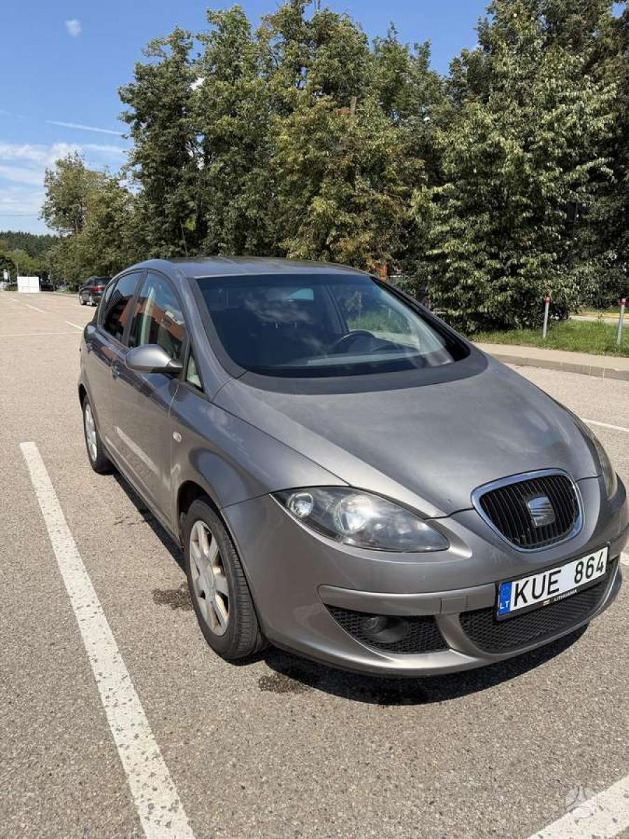 Pelēks SEAT Toledo 2005 Viļņa, ar dzinēja tilpumu 1.90 L un nobraukumu 280 tūkst. km par 1050 €, foto 1 vietnē AUTOMOTO.COM.LV