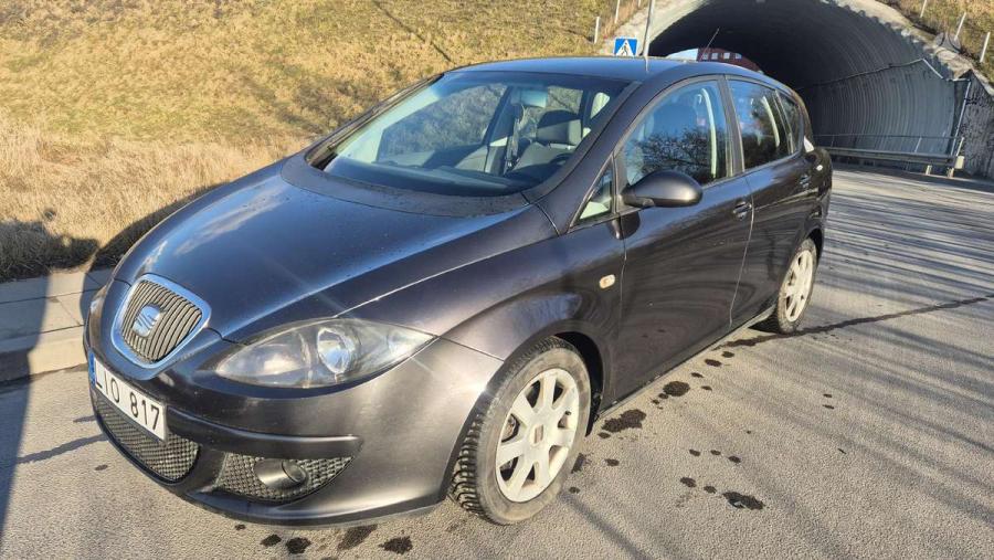 Grey SEAT Toledo 2006 in Vilnius, with an engine capacity of 1.90 L and mileage of 346 thousand km for 1499 €, photo 1 on AUTOMOTO.COM.LV