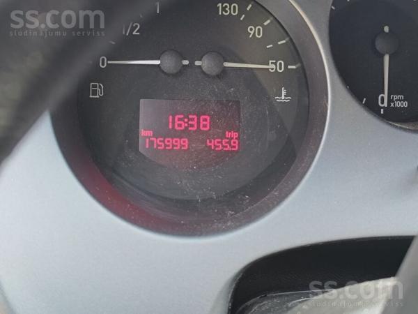 Grey SEAT Toledo 2006 in Jelgava, with an engine capacity of 2.00 L and mileage of 176 thousand km for 1700 €, photo 8 on AUTOMOTO.COM.LV