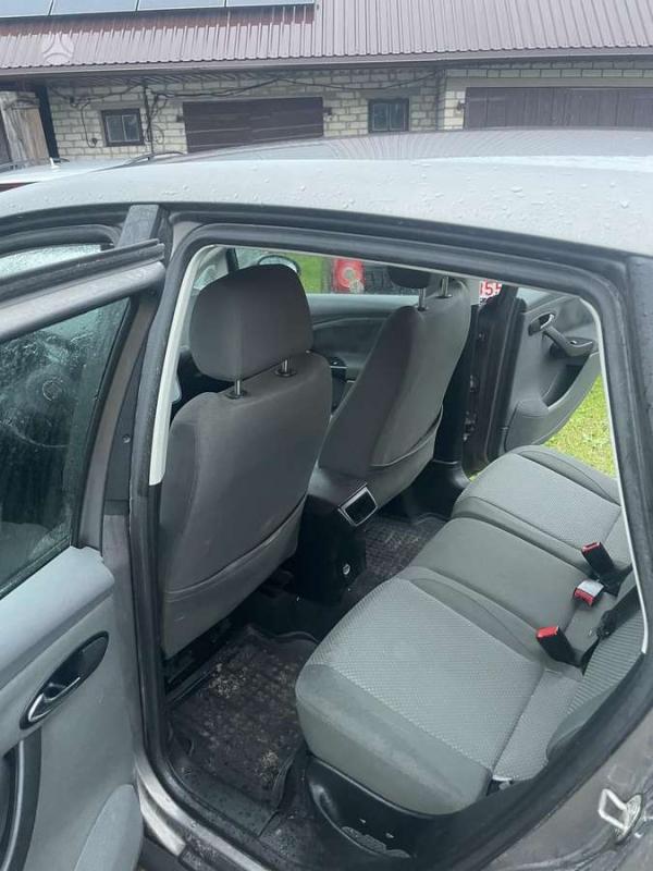 Pelēks SEAT Toledo 2006 Tauragė, ar dzinēja tilpumu 1.97 L un nobraukumu 277 tūkst. km par 1499 €, foto 10 vietnē AUTOMOTO.COM.LV