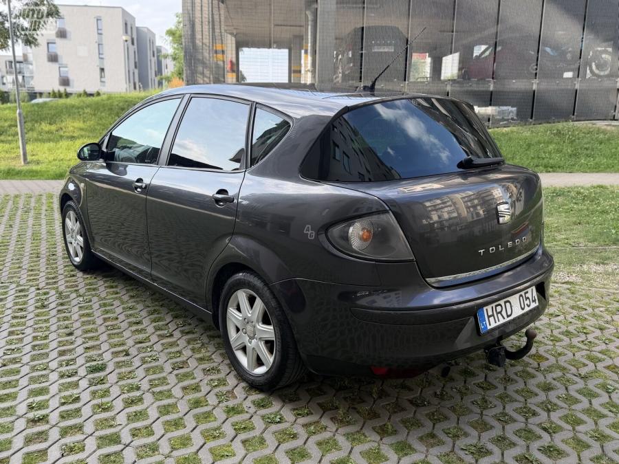 Grey SEAT Toledo 2006 in Vilnius, with an engine capacity of 1.90 L and mileage of 285 thousand km for 1600 €, photo 8 on AUTOMOTO.COM.LV