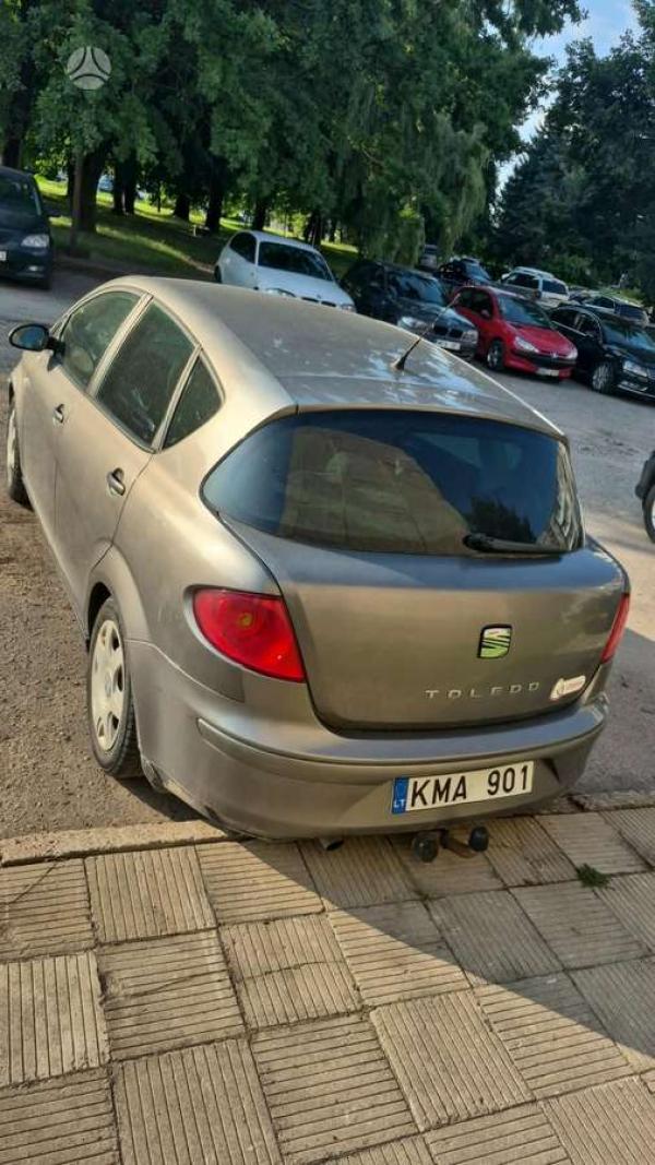 Pelēks SEAT Toledo 2008 Kauņa, ar dzinēja tilpumu 1.90 L un nobraukumu 300 tūkst. km par 1100 €, foto 5 vietnē AUTOMOTO.COM.LV