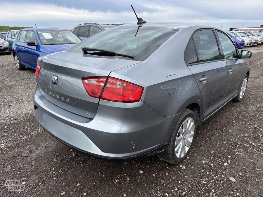 Grey SEAT Toledo 2013 in Giraite, with an engine capacity of 1.60 L and mileage of 215 thousand km for 3950 €, photo 6 on AUTOMOTO.COM.LV