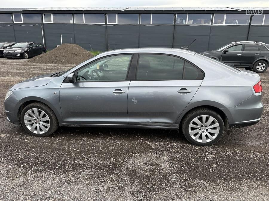 Grey SEAT Toledo 2013 in Giraite, with an engine capacity of 1.60 L and mileage of 215 thousand km for 3950 €, photo 9 on AUTOMOTO.COM.LV