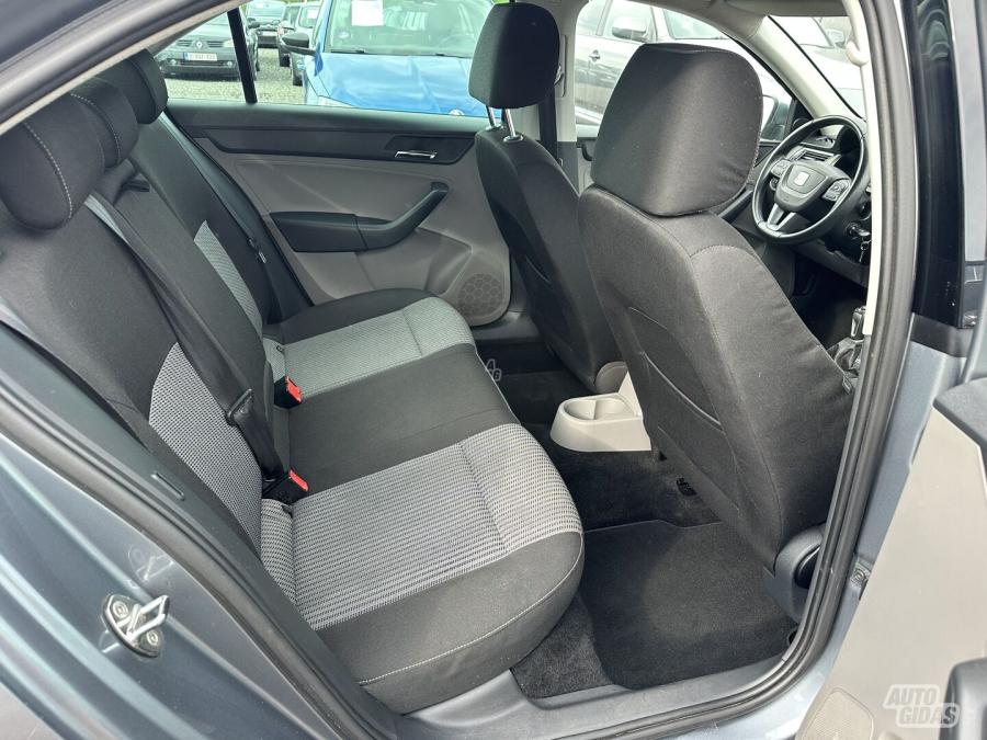 Grey SEAT Toledo 2013 in Giraite, with an engine capacity of 1.60 L and mileage of 215 thousand km for 3950 €, photo 13 on AUTOMOTO.COM.LV