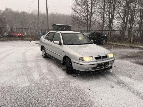 Pelēks SEAT Toledo 1999 Šauļi, ar dzinēja tilpumu 1.90 L un nobraukumu 386 tūkst. km par 749 €, foto 4 vietnē AUTOMOTO.COM.LV