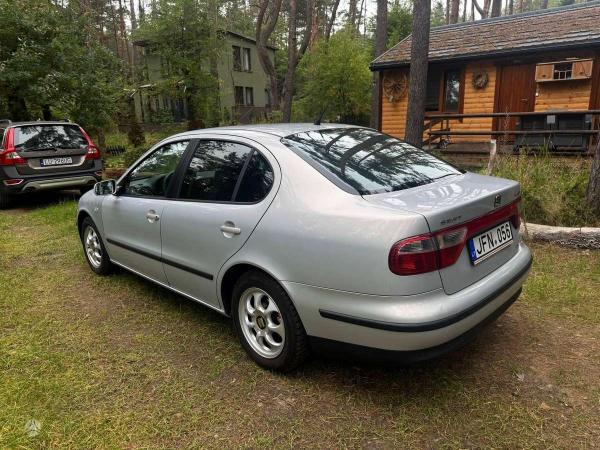 Pelēks SEAT Toledo 2000 Viļņa, ar dzinēja tilpumu 1.78 L un nobraukumu 228 tūkst. km par 440 €, foto 4 vietnē AUTOMOTO.COM.LV