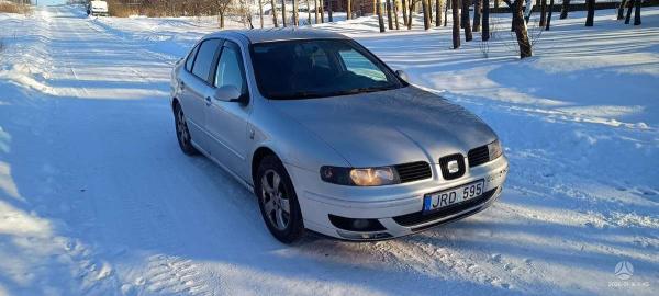 Pelēks SEAT Toledo 2001 Utena, ar dzinēja tilpumu 2.30 L un nobraukumu 342 tūkst. km par 1000 €, foto 2 vietnē AUTOMOTO.COM.LV