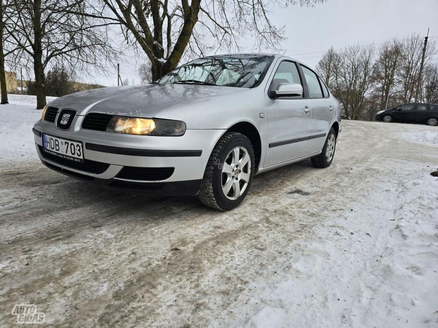 Grey SEAT Toledo 2001 in Radviliskis, with an engine capacity of 1.60 L and mileage of 254 thousand km for 995 €, photo 6 on AUTOMOTO.COM.LV