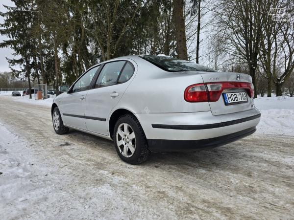 Pelēks SEAT Toledo 2001 Radviliškis, ar dzinēja tilpumu 1.60 L un nobraukumu 254 tūkst. km par 995 €, foto 7 vietnē AUTOMOTO.COM.LV