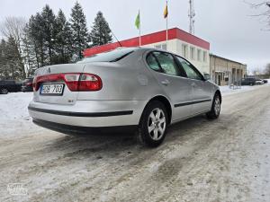 Grey SEAT Toledo 2001 in Radviliskis, with an engine capacity of 1.60 L and mileage of 254 thousand km for 995 €, photo 8 on AUTOMOTO.COM.LV