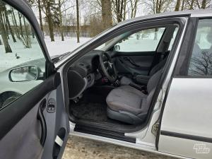 Grey SEAT Toledo 2001 in Radviliskis, with an engine capacity of 1.60 L and mileage of 254 thousand km for 995 €, photo 13 on AUTOMOTO.COM.LV