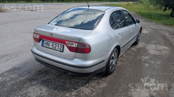Grey SEAT Toledo 2001 in Jekabpils, with an engine capacity of 1.60 L and mileage of 305 thousand km for 1400 €, photo 3 on AUTOMOTO.COM.LV