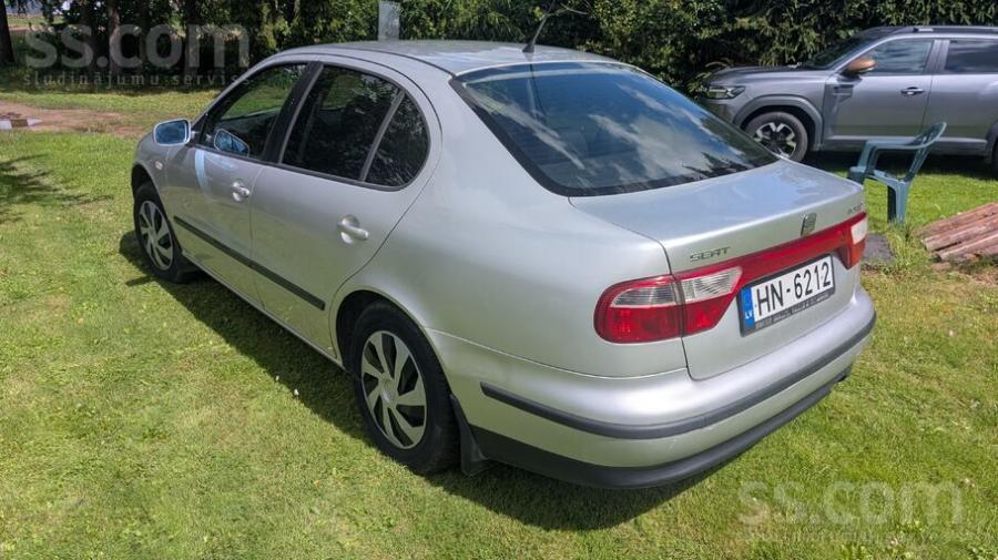 Pelēks SEAT Toledo 2001 Jēkabpils, ar dzinēja tilpumu 1.60 L un nobraukumu 305 tūkst. km par 1400 €, foto 5 vietnē AUTOMOTO.COM.LV