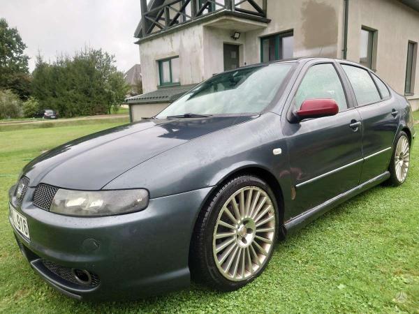 Сеат Толедо 2001 в Бирштонас на AUTOMOTO.COM.LV Серый Сеат Толедо 2001 в Бирштонас, объемом двигателя 1.90 л и пробегом 476 тыс. км за 1300 €, фото 4 на AUTOMOTO.COM.LV
