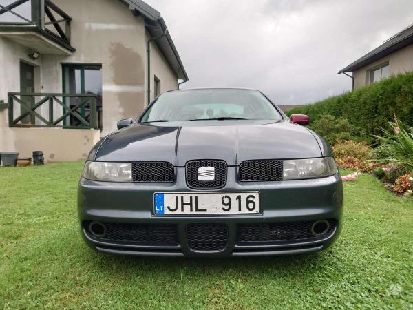Сеат Толедо 2001 в Бирштонас на AUTOMOTO.COM.LV Серый Сеат Толедо 2001 в Бирштонас, объемом двигателя 1.90 л и пробегом 476 тыс. км за 1300 €, фото 5 на AUTOMOTO.COM.LV