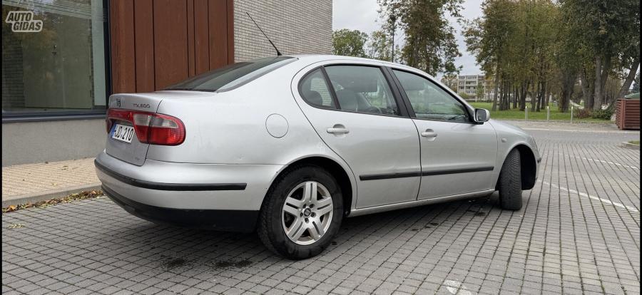 Pelēks SEAT Toledo 2001 Ukmergė, ar dzinēja tilpumu 1.90 L un nobraukumu 328 tūkst. km par 1450 €, foto 5 vietnē AUTOMOTO.COM.LV