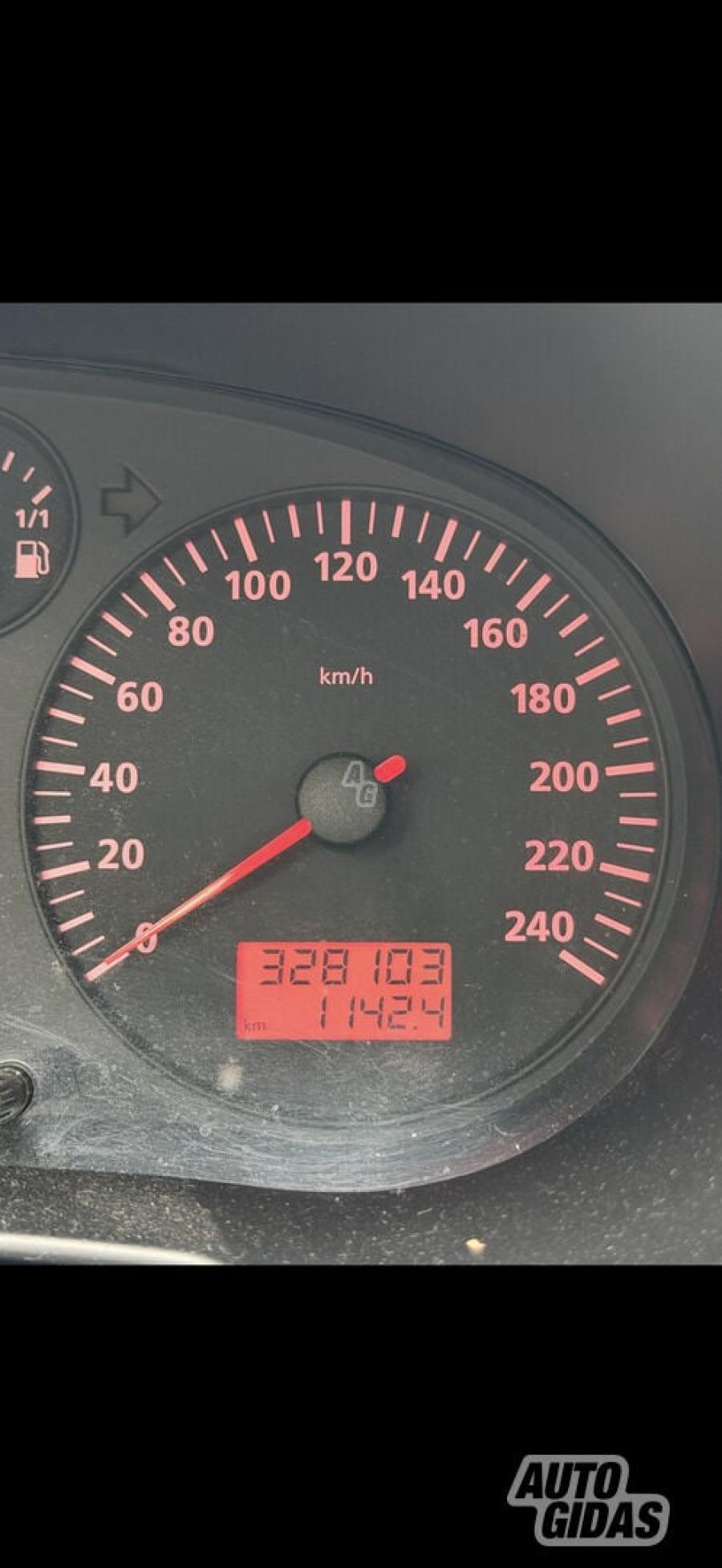 Pelēks SEAT Toledo 2001 Ukmergė, ar dzinēja tilpumu 1.90 L un nobraukumu 328 tūkst. km par 1450 €, foto 13 vietnē AUTOMOTO.COM.LV