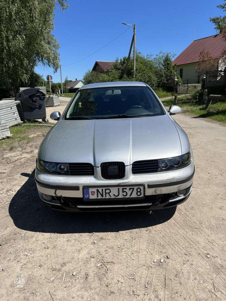 Pelēks SEAT Toledo 2004 Marijampole, ar dzinēja tilpumu 1.90 L un nobraukumu 380 tūkst. km par 800 €, foto 4 vietnē AUTOMOTO.COM.LV