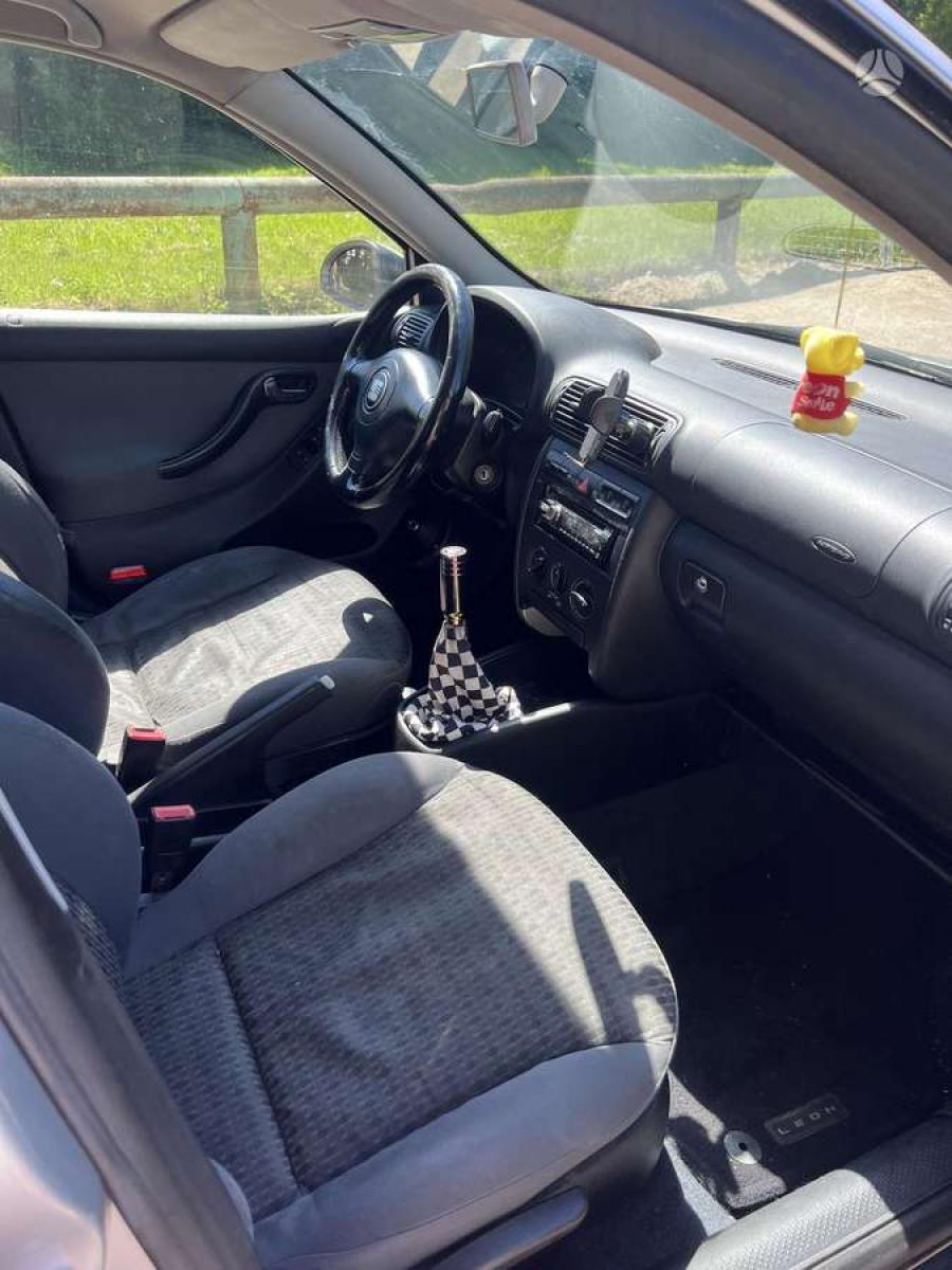 Pelēks SEAT Toledo 2004 Marijampole, ar dzinēja tilpumu 1.90 L un nobraukumu 380 tūkst. km par 800 €, foto 11 vietnē AUTOMOTO.COM.LV