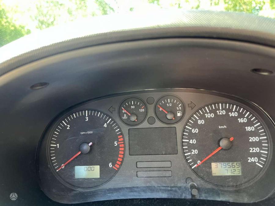Pelēks SEAT Toledo 2004 Marijampole, ar dzinēja tilpumu 1.90 L un nobraukumu 380 tūkst. km par 800 €, foto 27 vietnē AUTOMOTO.COM.LV