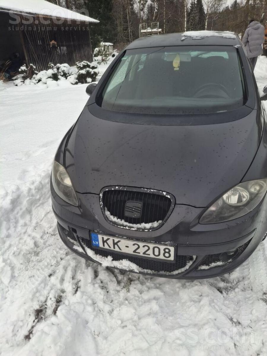 Grey SEAT Toledo 2005 in Bauska, with an engine capacity of 2.00 L and mileage of 328 thousand km for 1300 €, photo 1 on AUTOMOTO.COM.LV