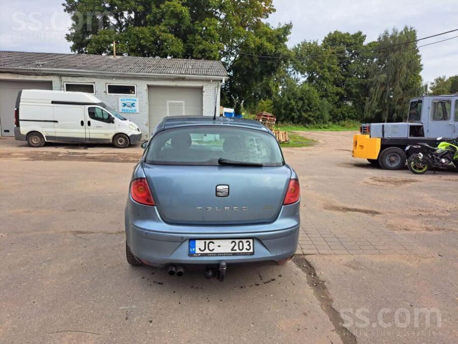 Pelēks SEAT Toledo 2005 Rīga, ar dzinēja tilpumu 1.90 L un nobraukumu 374 tūkst. km par 1250 €, foto 10 vietnē AUTOMOTO.COM.LV