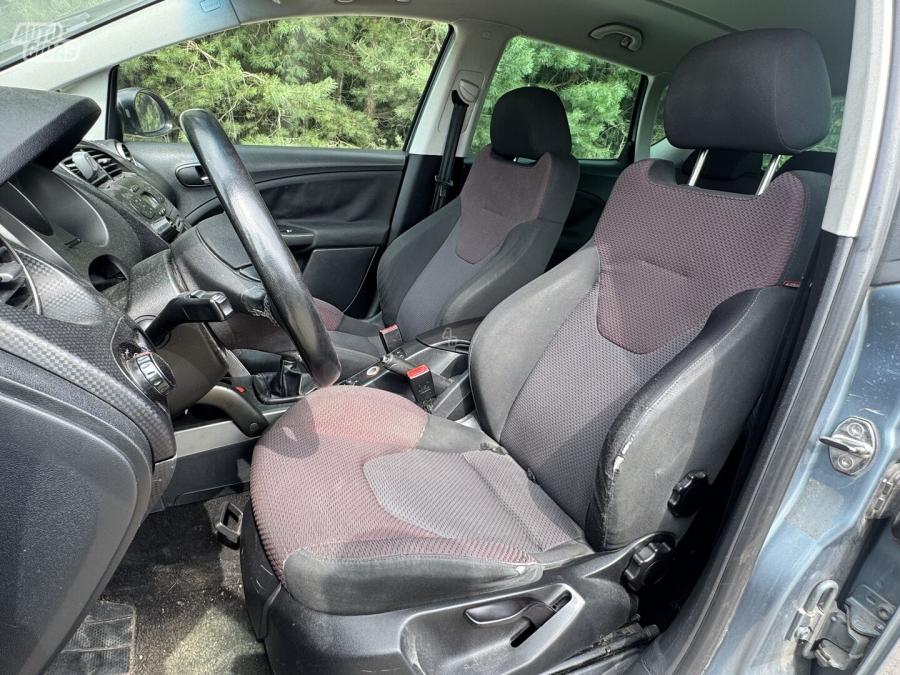 SEAT Toledo 2005 Kauņa, ar dzinēja tilpumu 2.00 L un nobraukumu 321 tūkst. km par 780 €, foto 6 vietnē AUTOMOTO.COM.LV