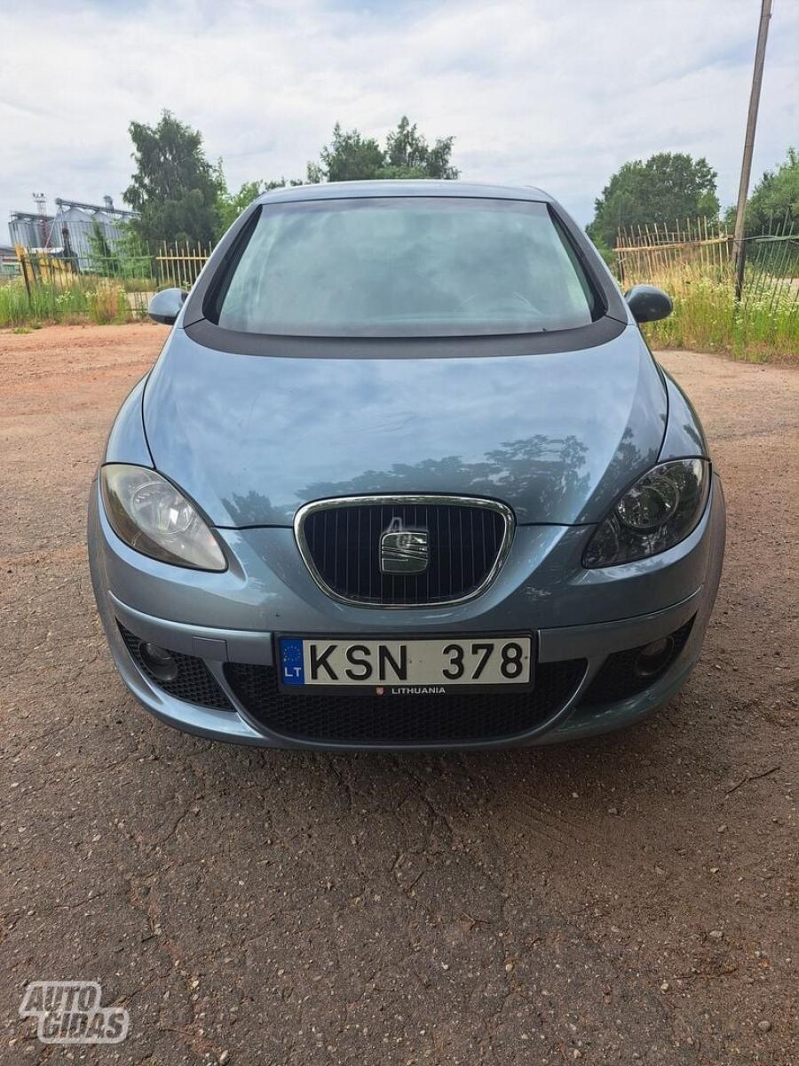 SEAT Toledo 2005 Radviliškis, ar dzinēja tilpumu 2.00 L un nobraukumu 240 tūkst. km par 1500 €, foto 1 vietnē AUTOMOTO.COM.LV