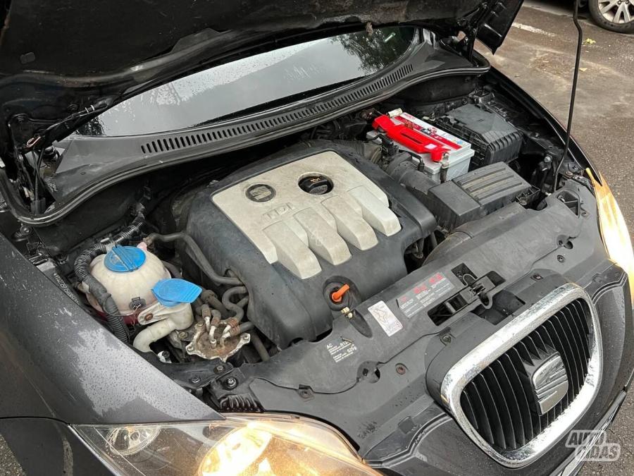 SEAT Toledo 2005 in Panevezys, with an engine capacity of 2.00 L and mileage of 227 thousand km for 1200 €, photo 8 on AUTOMOTO.COM.LV