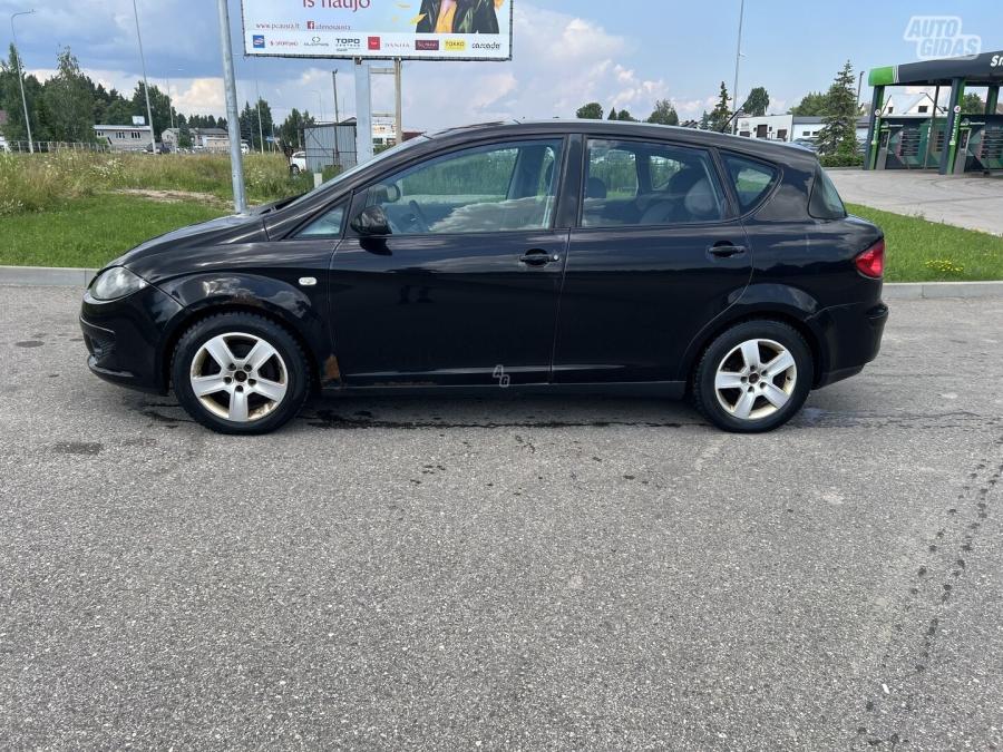 SEAT Toledo 2006 Utena, ar dzinēja tilpumu 1.90 L un nobraukumu 0 tūkst. km par 700 €, foto 5 vietnē AUTOMOTO.COM.LV