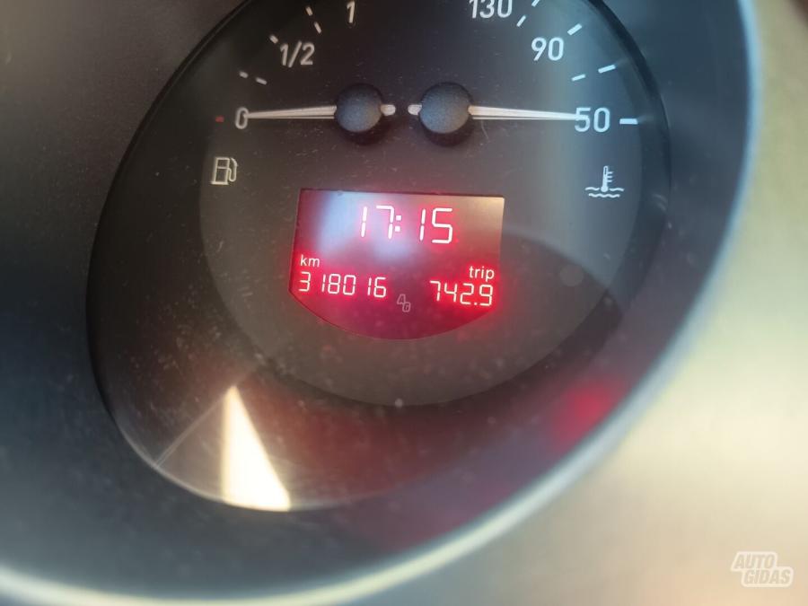 Сеат Толедо 2006 в Паневежис, объемом двигателя 1.90 л и пробегом 318 тыс. км за 999 €, фото 5 на AUTOMOTO.COM.LV