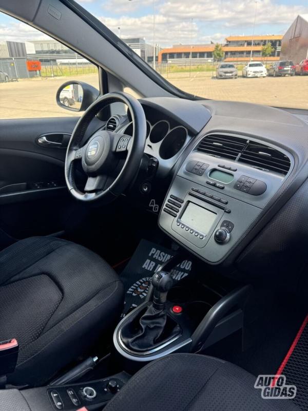 SEAT Toledo 2007 Viļņa, ar dzinēja tilpumu 2.00 L un nobraukumu 0 tūkst. km par 1100 €, foto 7 vietnē AUTOMOTO.COM.LV