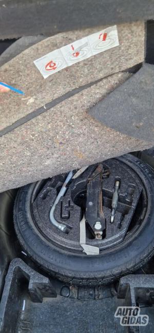 SEAT Toledo 2008 in Mazeikiai, with an engine capacity of 1.90 L and mileage of 210 thousand km for 1650 €, photo 17 on AUTOMOTO.COM.LV