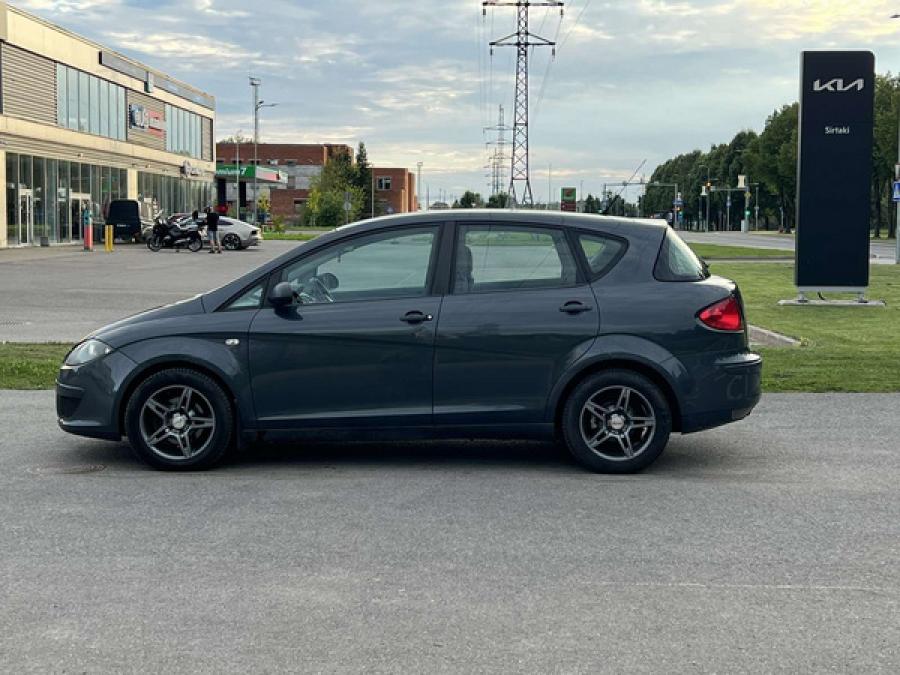 SEAT Toledo 2008 in Narva, with an engine capacity of 1.90 L and mileage of 204 thousand km for 1499 €, photo 5 on AUTOMOTO.COM.LV