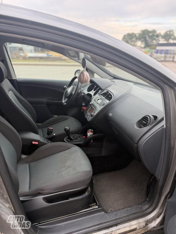 SEAT Toledo 2011 Jonava vietnÄ SEAT Toledo 2011 Jonava, ar dzinÄja tilpumu 1.60 L un nobraukumu 223 tÅ«kst. km par 1700 ā¬, foto 8 vietnÄ AUTOMOTO.COM.LV