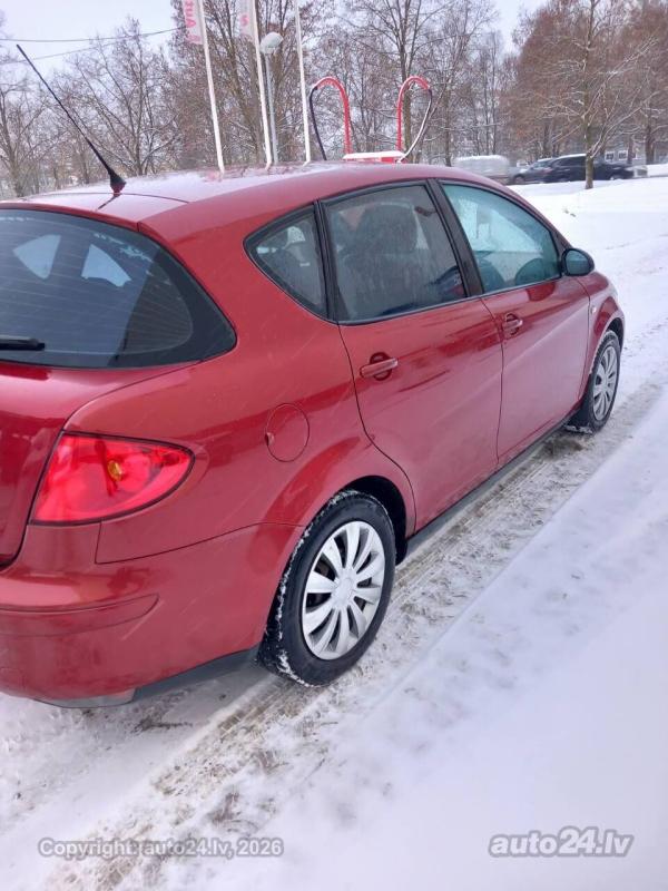 Red SEAT Toledo 2005 in Tallinn, with an engine capacity of 1.60 L and mileage of 260 thousand km for 750 €, photo 5 on AUTOMOTO.COM.LV