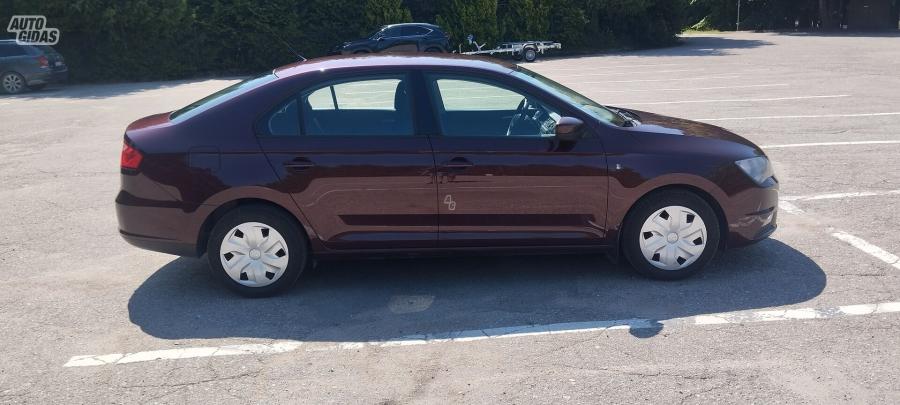 Red SEAT Toledo 2013 in Siauliai, with an engine capacity of 1.20 L and mileage of 266 thousand km for 4350 €, photo 3 on AUTOMOTO.COM.LV