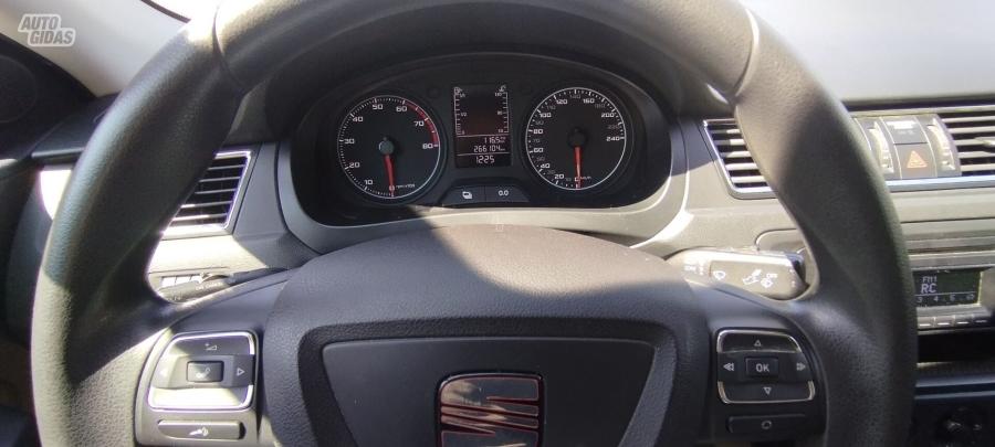 Red SEAT Toledo 2013 in Siauliai, with an engine capacity of 1.20 L and mileage of 266 thousand km for 4350 €, photo 13 on AUTOMOTO.COM.LV