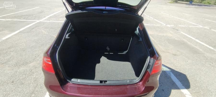 Red SEAT Toledo 2013 in Siauliai, with an engine capacity of 1.20 L and mileage of 266 thousand km for 4350 €, photo 18 on AUTOMOTO.COM.LV