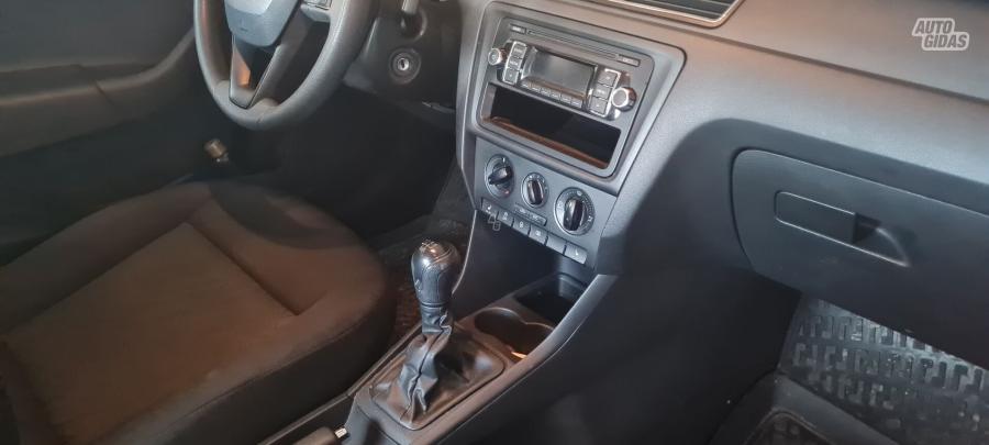 Red SEAT Toledo 2014 in Vilnius, with an engine capacity of 1.20 L and mileage of 220 thousand km for 4300 €, photo 6 on AUTOMOTO.COM.LV